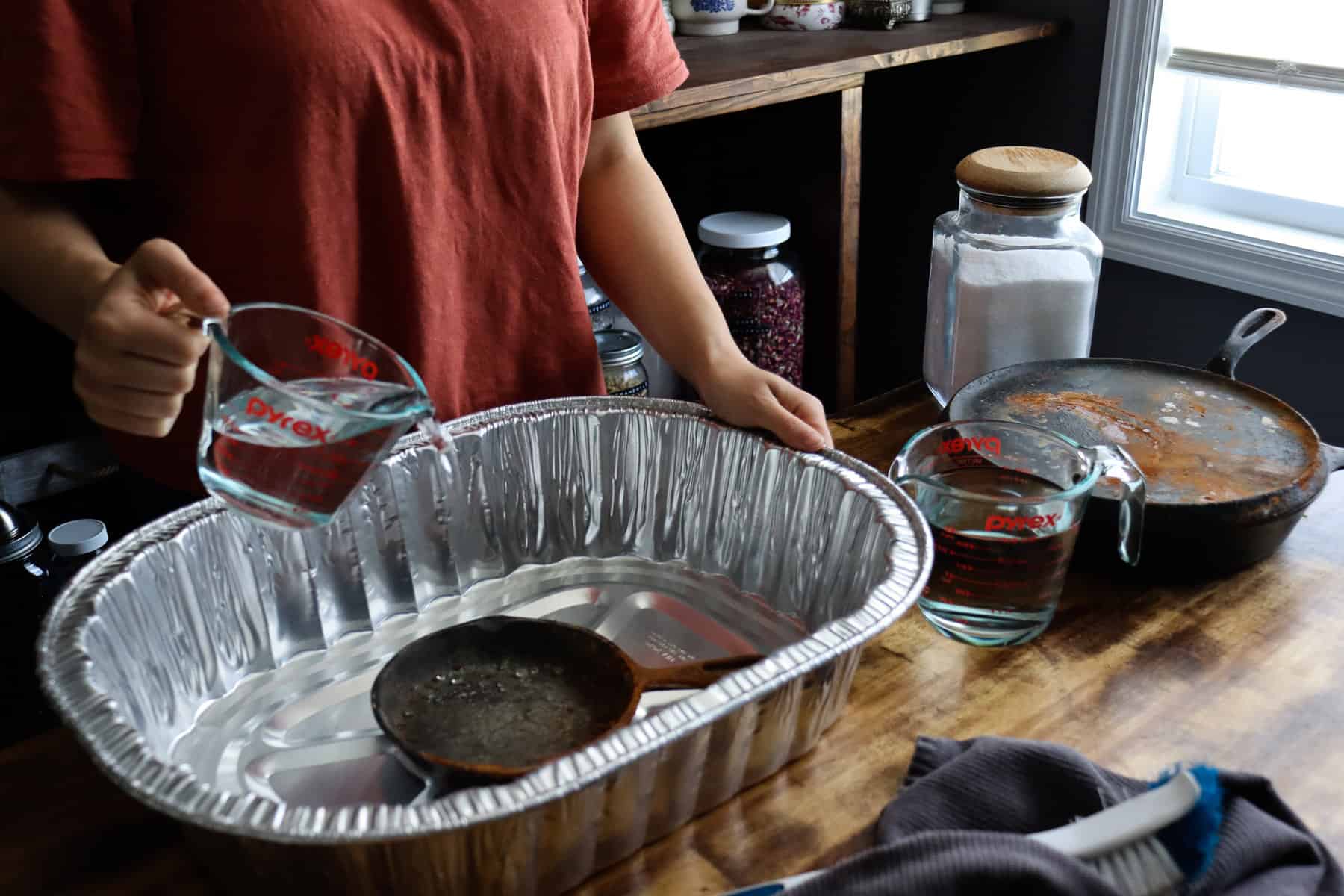 How to Restore Rusty Cast Iron - Tulips and Twill