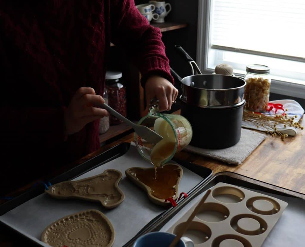 How to Make Beeswax Ornaments - Tulips and Twill