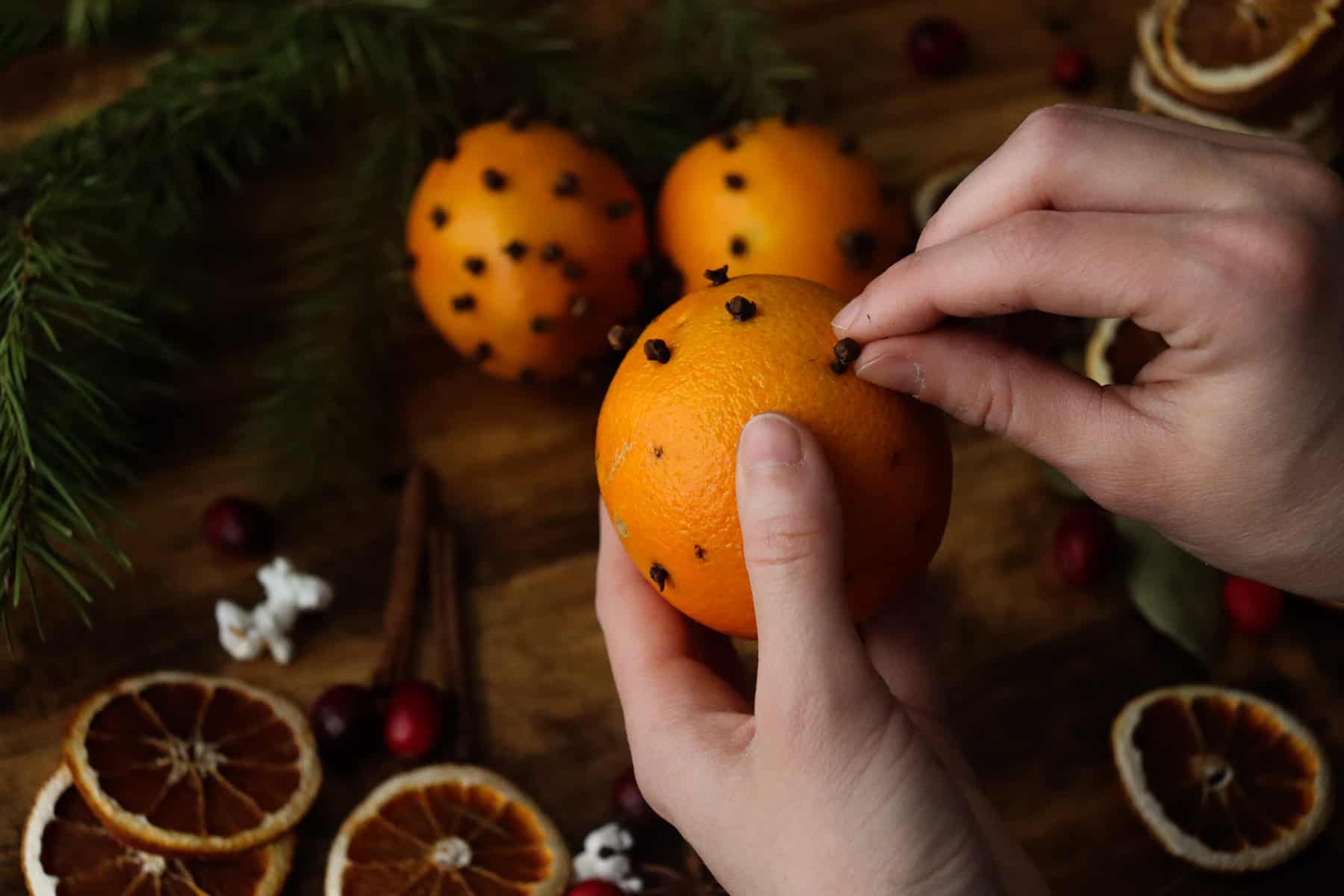 How to Make Orange Pomander Balls - Tulips and Twill